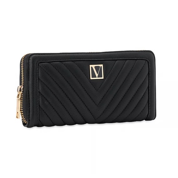 Victoria's Secret | Bags | Nwt Victorias Secret Large Black Quilted ...